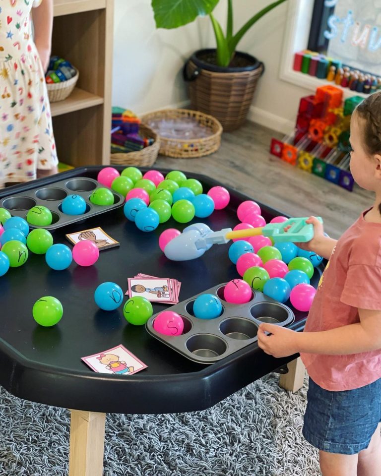 Learning to read games to play with your kids! - Stay Classy Classrooms