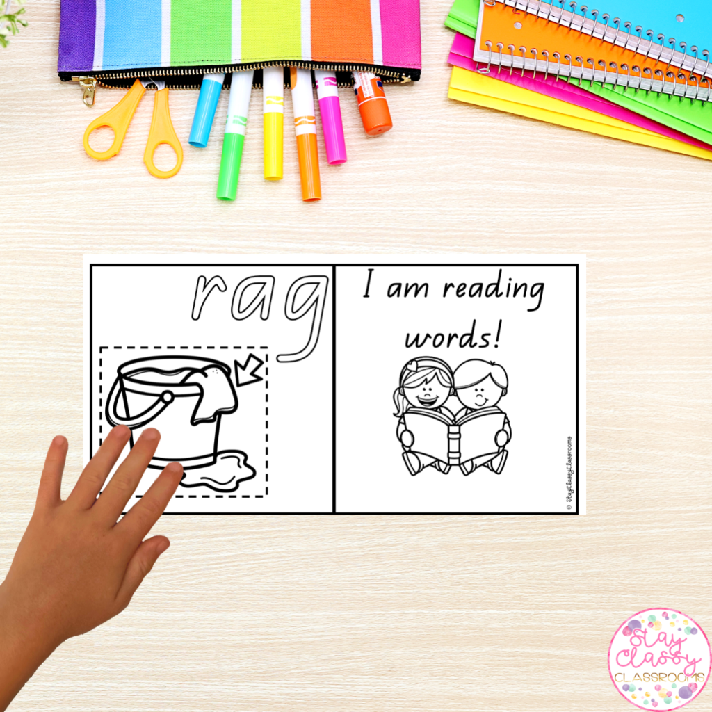 Reading CVC Words | Foldable Mini Books - Stay Classy Classrooms